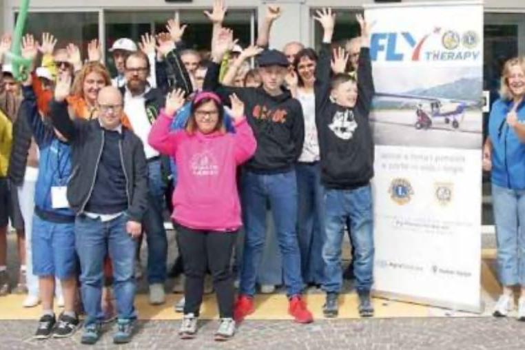Il sogno del volo diventa realtà per 18 giovani atleti disabili