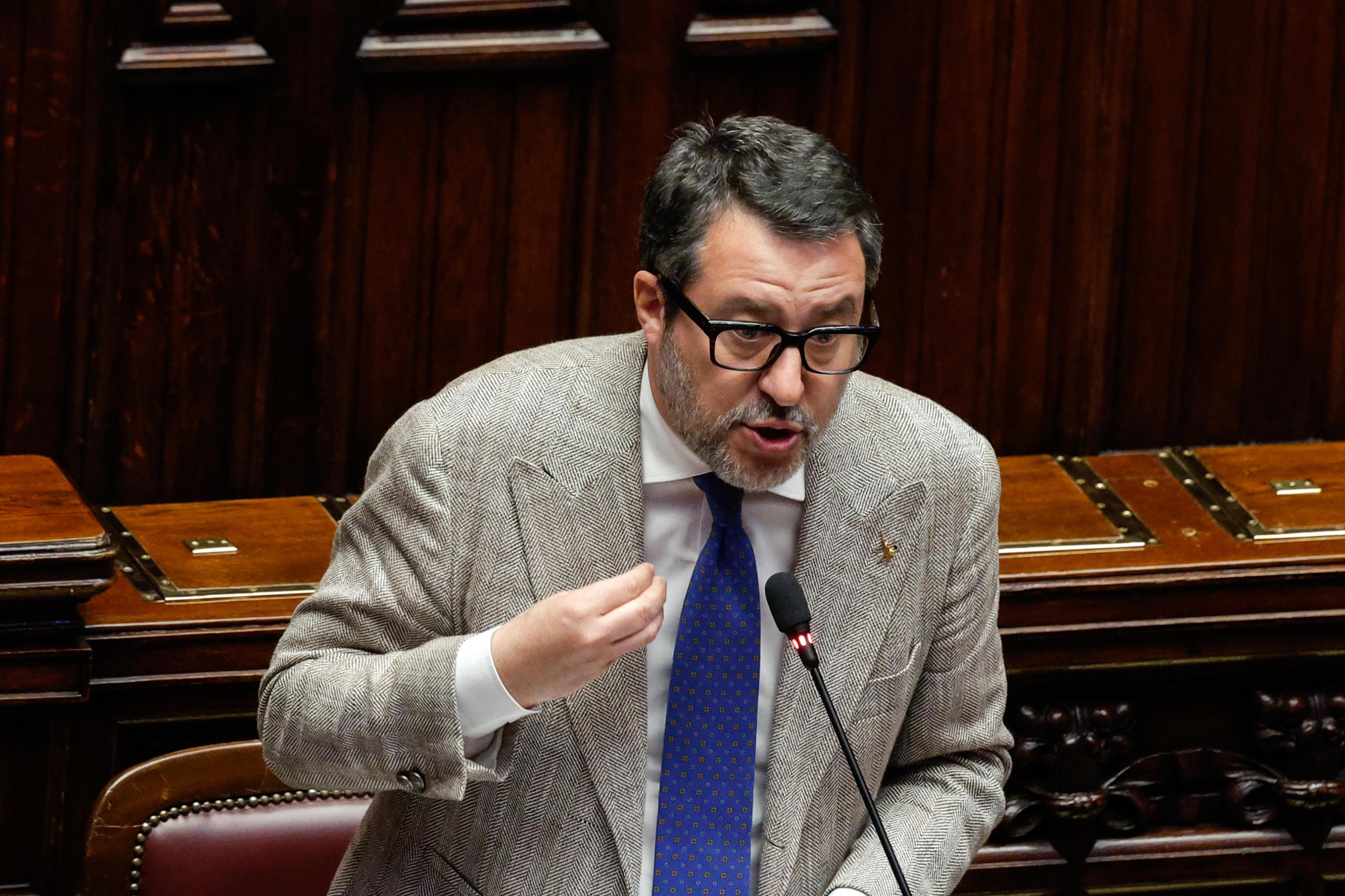 Salvini, scudo atomico allargato? Per me Macron conta zero'